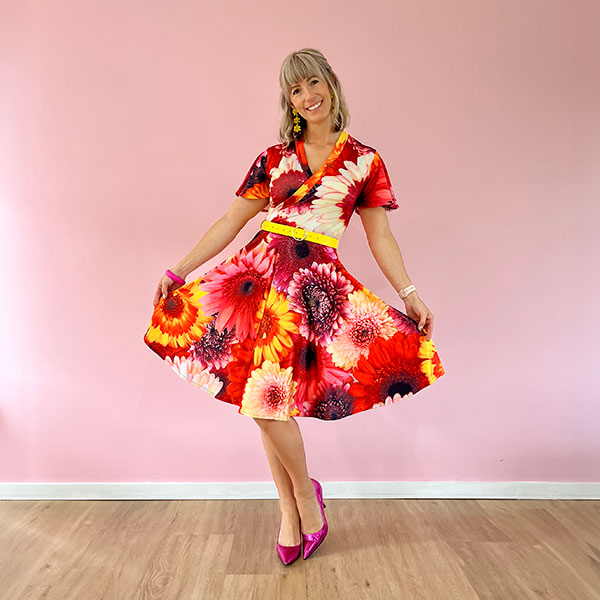 Flutter Sleeve Dress in Gerbera Print – Zilpah Tart